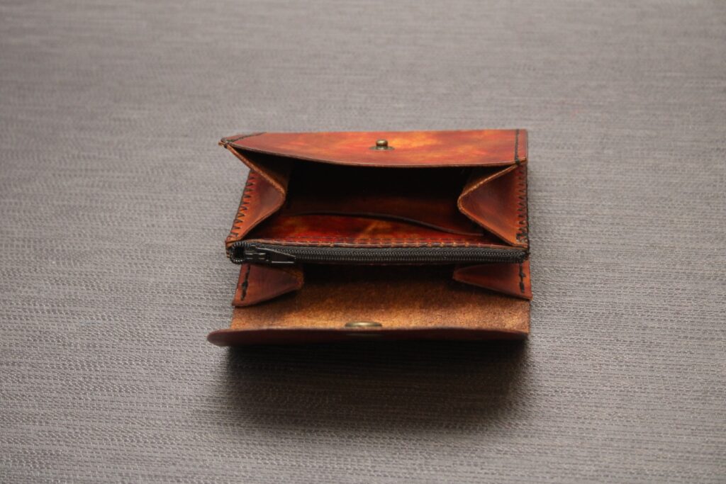 Square Leather Wallet - Artisan Hideaway